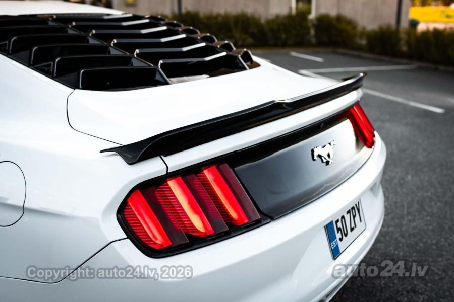 Balts Ford Mustang 2017 Tallina, ar dzinēja tilpumu 2.30 L un nobraukumu 99 tūkst. km par 20499 €, foto 9 vietnē AUTOMOTO.COM.LV