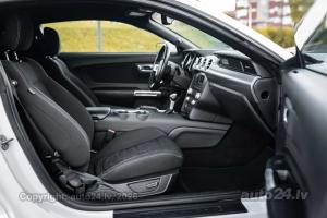 Balts Ford Mustang 2017 Tallina, ar dzinēja tilpumu 2.30 L un nobraukumu 99 tūkst. km par 20499 €, foto 14 vietnē AUTOMOTO.COM.LV