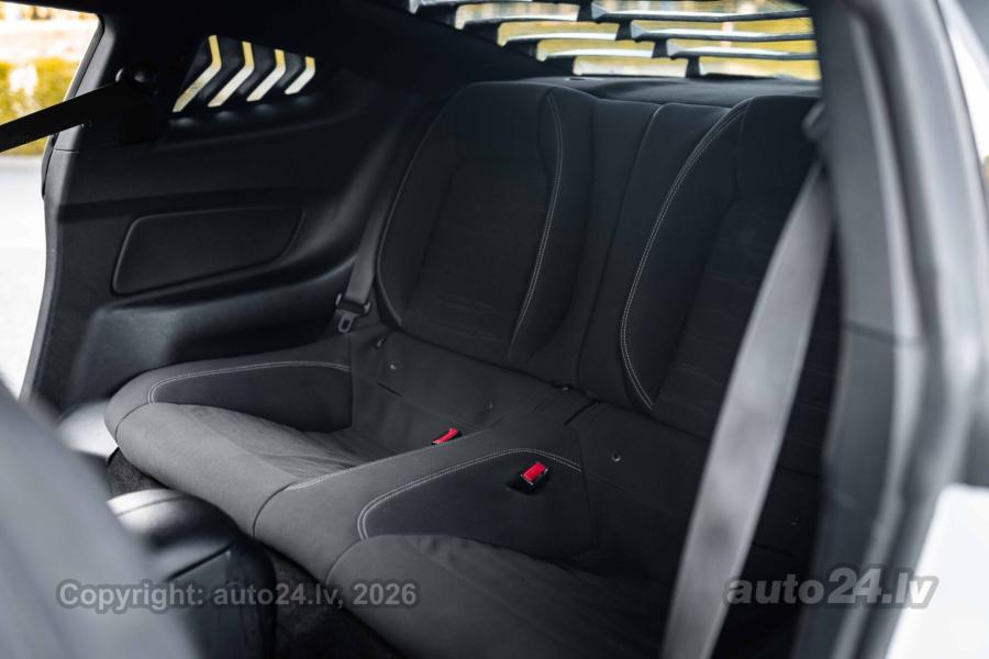 Balts Ford Mustang 2017 Tallina, ar dzinēja tilpumu 2.30 L un nobraukumu 99 tūkst. km par 20499 €, foto 17 vietnē AUTOMOTO.COM.LV