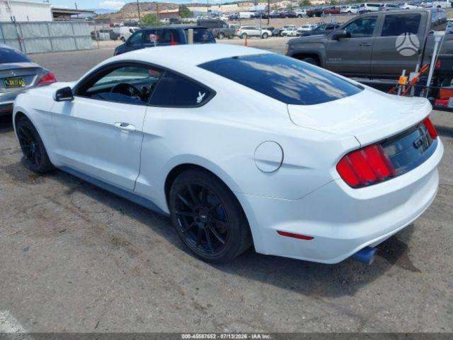 Balts Ford Mustang 2017 Klaipėda, ar dzinēja tilpumu 0.00 L un nobraukumu 80 tūkst. km par 9600 €, foto 4 vietnē AUTOMOTO.COM.LV