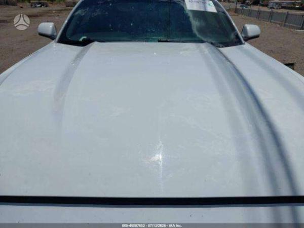 White Ford Mustang 2017 in Klaipeda, with an engine capacity of 0.00 L and mileage of 80 thousand km for 9600 €, photo 7 on AUTOMOTO.COM.LV