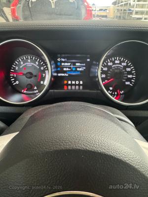White Ford Mustang 2020 in Riga, with an engine capacity of 2.30 L and mileage of 38 thousand km for 22500 €, photo 10 on AUTOMOTO.COM.LV