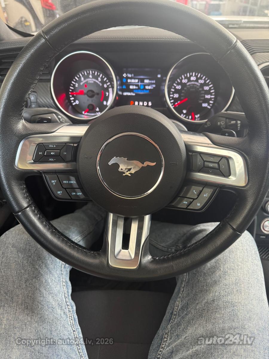 White Ford Mustang 2020 in Riga, with an engine capacity of 2.30 L and mileage of 38 thousand km for 22500 €, photo 11 on AUTOMOTO.COM.LV
