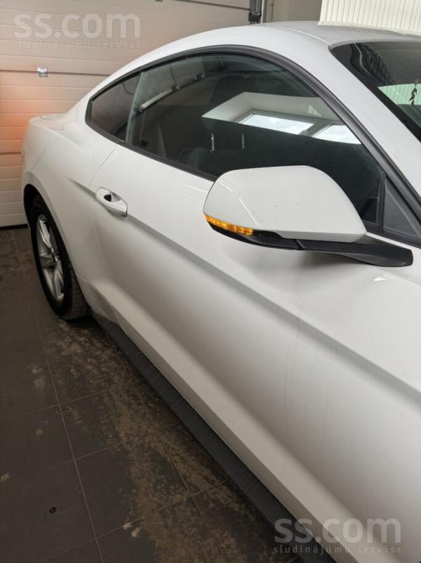 Balts Ford Mustang 2020 Ogre, ar dzinēja tilpumu 2.30 L un nobraukumu 38 tūkst. km par 22500 €, foto 7 vietnē AUTOMOTO.COM.LV