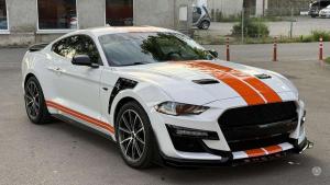 White Ford Mustang 2022 in Klaipeda, with an engine capacity of 2.25 L and mileage of 67 thousand km for 26620 €, photo 10 on AUTOMOTO.COM.LV