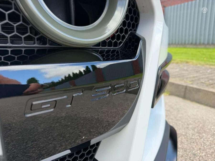 White Ford Mustang 2022 in Vilnius, with an engine capacity of 2.30 L and mileage of 70 thousand km for 20000 €, photo 14 on AUTOMOTO.COM.LV