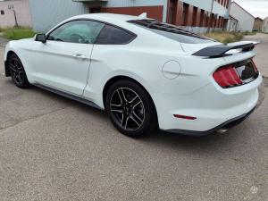Balts Ford Mustang 2023 Šauļi, ar dzinēja tilpumu 2.25 L un nobraukumu 99 tūkst. km par 23000 €, foto 5 vietnē AUTOMOTO.COM.LV