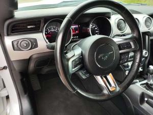 Balts Ford Mustang 2023 Šauļi, ar dzinēja tilpumu 2.25 L un nobraukumu 99 tūkst. km par 23000 €, foto 25 vietnē AUTOMOTO.COM.LV