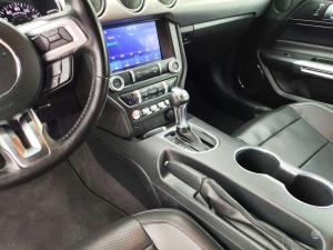 Balts Ford Mustang 2023 Šauļi, ar dzinēja tilpumu 2.25 L un nobraukumu 99 tūkst. km par 23000 €, foto 26 vietnē AUTOMOTO.COM.LV