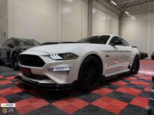 White Ford Mustang 2023 in Vilnius, with an engine capacity of 5.00 L and mileage of 21 thousand km for 34900 €, photo  on AUTOMOTO.COM.LV