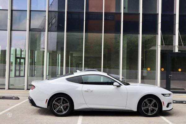 Balts Ford Mustang 2024 Viļņa, ar dzinēja tilpumu 2.30 L un nobraukumu 60 tūkst. km par 28799 €, foto 8 vietnē AUTOMOTO.COM.LV