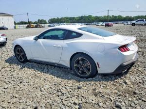 White Ford Mustang 2025 in Vilnius, with an engine capacity of 2.25 L and mileage of 22 thousand km for 11999 €, photo 3 on AUTOMOTO.COM.LV