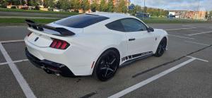 White Ford Mustang 2025 in Klaipeda, with an engine capacity of 2.25 L and mileage of 2 thousand km for 28888 €, photo 5 on AUTOMOTO.COM.LV