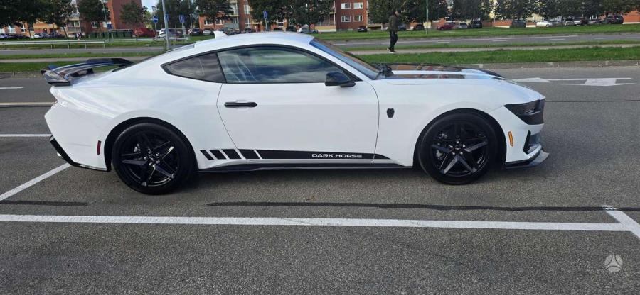 White Ford Mustang 2025 in Klaipeda, with an engine capacity of 2.25 L and mileage of 2 thousand km for 28888 €, photo 13 on AUTOMOTO.COM.LV