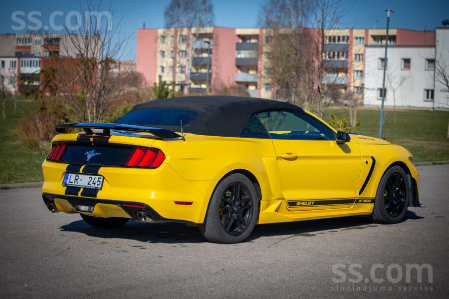Yellow Ford Mustang 2015 in Riga, with an engine capacity of 3.70 L and mileage of 130 thousand km for 26500 €, photo 19 on AUTOMOTO.COM.LV