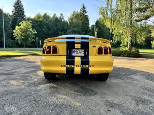 Dzeltens Ford Mustang 1998 Kelmė, ar dzinēja tilpumu 4.60 L un nobraukumu 153 tūkst. km par 6600 €, foto 5 vietnē AUTOMOTO.COM.LV