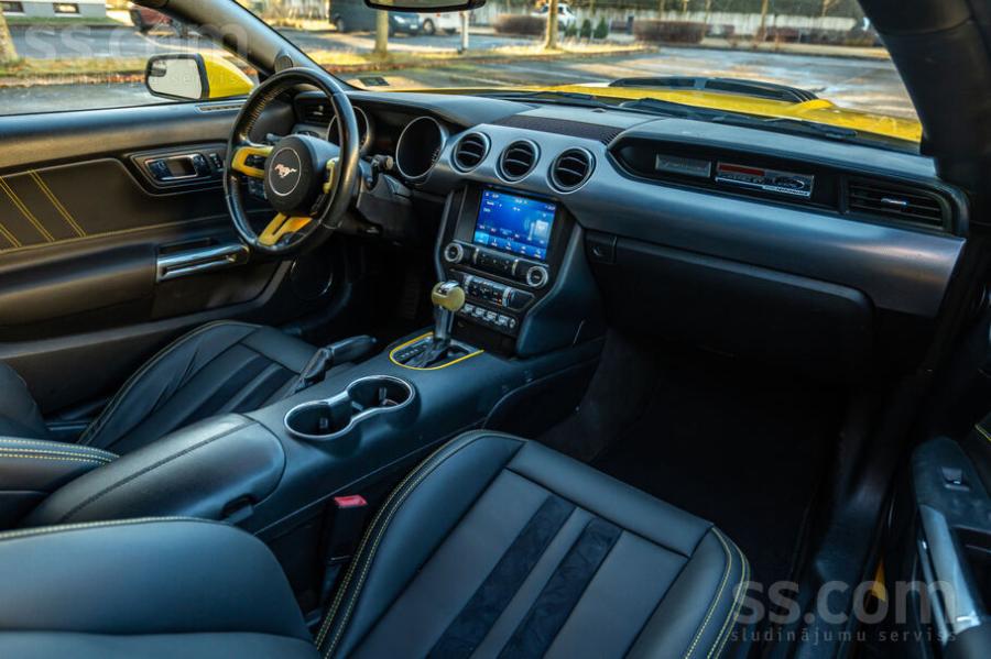 Dzeltens Ford Mustang 2018 Rīga, ar dzinēja tilpumu 2.30 L un nobraukumu 180 tūkst. km par 21500 €, foto 7 vietnē AUTOMOTO.COM.LV