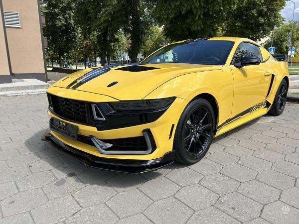 Yellow Ford Mustang 2024 in Siauliai, with an engine capacity of 2.30 L and mileage of 37 thousand km for 39930 €, photo 1 on AUTOMOTO.COM.LV