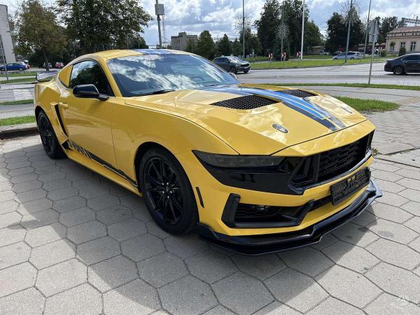 Yellow Ford Mustang 2024 in Siauliai, with an engine capacity of 2.30 L and mileage of 37 thousand km for 39930 €, photo 4 on AUTOMOTO.COM.LV