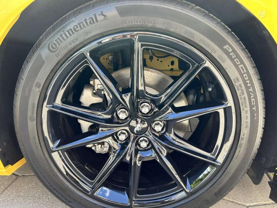 Dzeltens Ford Mustang 2024 Šauļi, ar dzinēja tilpumu 2.30 L un nobraukumu 37 tūkst. km par 39930 €, foto 23 vietnē AUTOMOTO.COM.LV