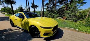 Dzeltens Ford Mustang 2025 Kauņa, ar dzinēja tilpumu 2.30 L un nobraukumu 14 tūkst. km par 30900 €, foto 3 vietnē AUTOMOTO.COM.LV