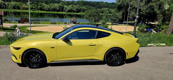 Dzeltens Ford Mustang 2025 Kauņa, ar dzinēja tilpumu 2.30 L un nobraukumu 14 tūkst. km par 30900 €, foto 10 vietnē AUTOMOTO.COM.LV