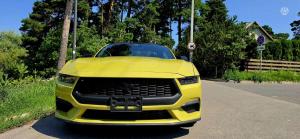 Dzeltens Ford Mustang 2025 Kauņa, ar dzinēja tilpumu 2.30 L un nobraukumu 14 tūkst. km par 30900 €, foto 12 vietnē AUTOMOTO.COM.LV