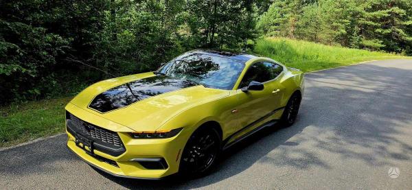 Yellow Ford Mustang 2025 in Kaunas, with an engine capacity of 2.30 L and mileage of 14 thousand km for 29900 €, photo 1 on AUTOMOTO.COM.LV