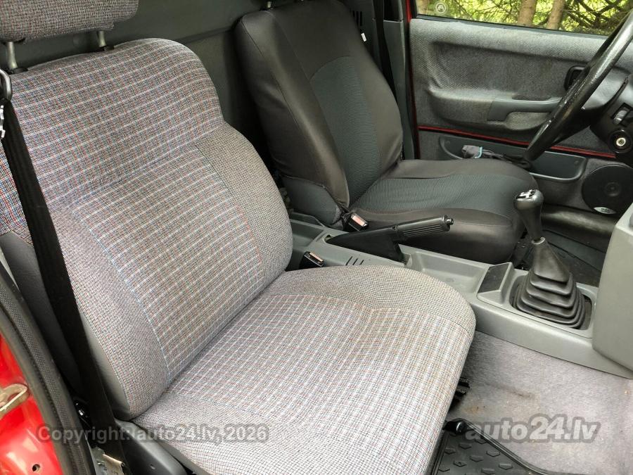 Красный Форд П100 1990 в Таллин, объемом двигателя 2.00 л и пробегом 72 тыс. км за 7900 €, фото 5 на AUTOMOTO.COM.LV