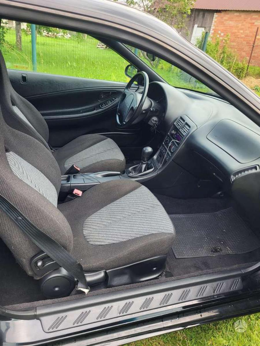 Black Ford Probe 1995 in Kelme, with an engine capacity of 2.50 L and mileage of 114 thousand km for 5500 €, photo 15 on AUTOMOTO.COM.LV