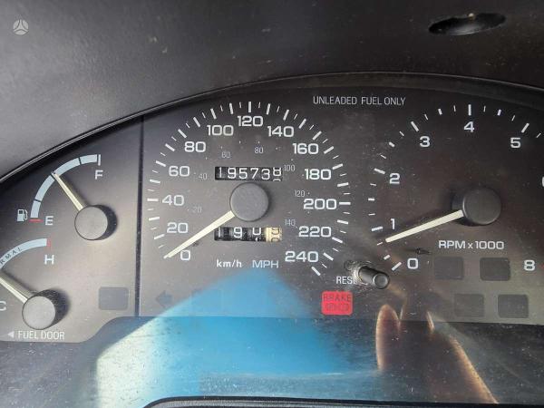 Grey Ford Probe 1994 in Marijampole, with an engine capacity of 2.50 L and mileage of 191 thousand km for 2300 €, photo 10 on AUTOMOTO.COM.LV