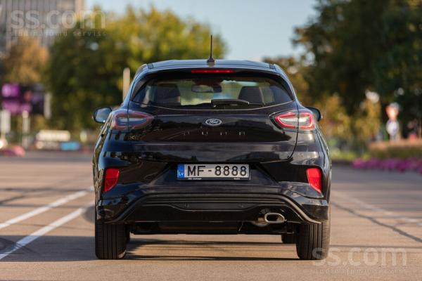 Black Ford Puma 2021 in Riga, with an engine capacity of 1.00 L and mileage of 42 thousand km for 15400 €, photo 7 on AUTOMOTO.COM.LV