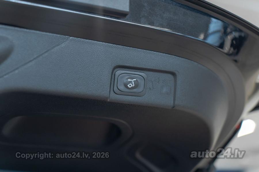 Black Ford Puma 2021 in Tallinn, with an engine capacity of 1.00 L and mileage of 36 thousand km for 15900 €, photo 17 on AUTOMOTO.COM.LV