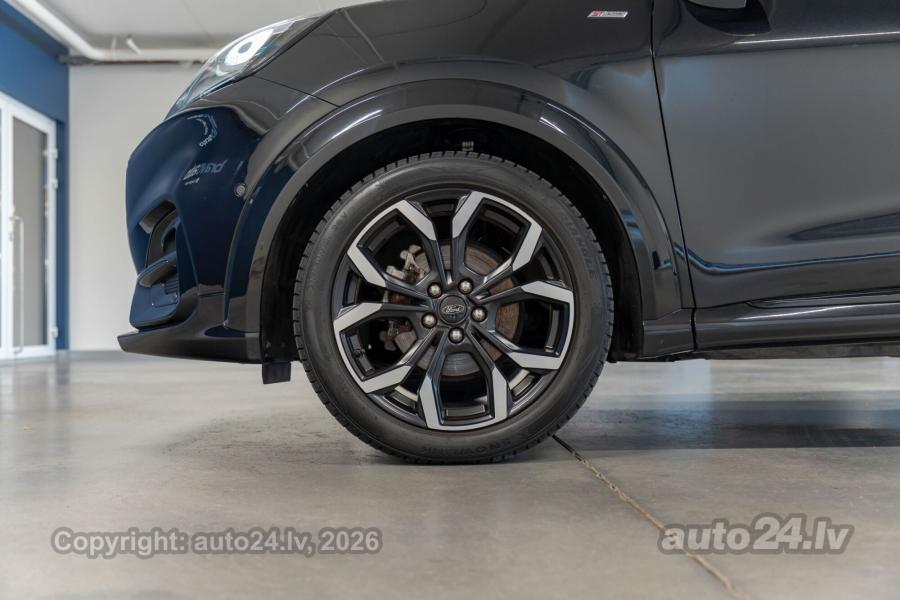 Black Ford Puma 2021 in Tallinn, with an engine capacity of 1.00 L and mileage of 36 thousand km for 15900 €, photo 19 on AUTOMOTO.COM.LV