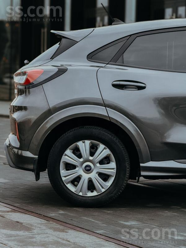 Grey Ford Puma 2020 in Riga, with an engine capacity of 1.00 L and mileage of 179 thousand km for 10500 €, photo 10 on AUTOMOTO.COM.LV