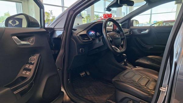 Grey Ford Puma 2021 in Kaunas, with an engine capacity of 1.00 L and mileage of 71 thousand km for 18198 €, photo 8 on AUTOMOTO.COM.LV