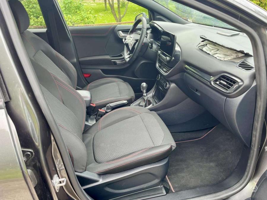 Pelēks Ford Puma 2020 Kelmė, ar dzinēja tilpumu 1.00 L un nobraukumu 82 tūkst. km par 5100 €, foto 11 vietnē AUTOMOTO.COM.LV
