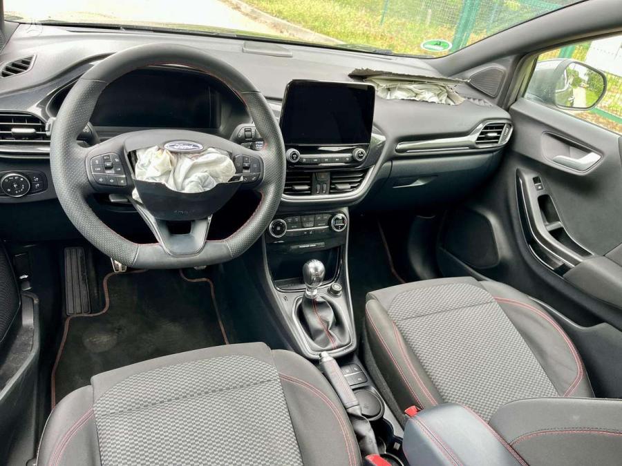 Pelēks Ford Puma 2020 Kelmė, ar dzinēja tilpumu 1.00 L un nobraukumu 82 tūkst. km par 5100 €, foto 12 vietnē AUTOMOTO.COM.LV