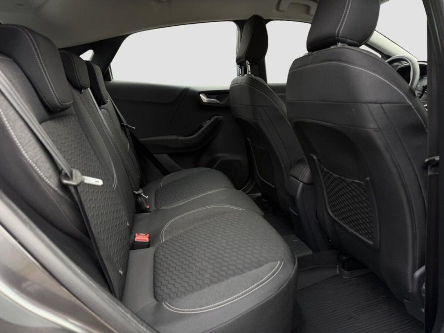 Pelēks Ford Puma 2020 Pērnava, ar dzinēja tilpumu 1.00 L un nobraukumu 76 tūkst. km par 13900 €, foto 8 vietnē AUTOMOTO.COM.LV