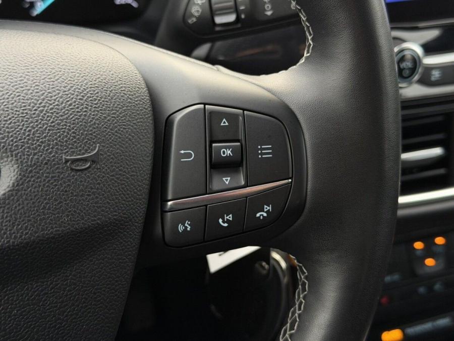 Pelēks Ford Puma 2020 Pērnava, ar dzinēja tilpumu 1.00 L un nobraukumu 76 tūkst. km par 13900 €, foto 17 vietnē AUTOMOTO.COM.LV