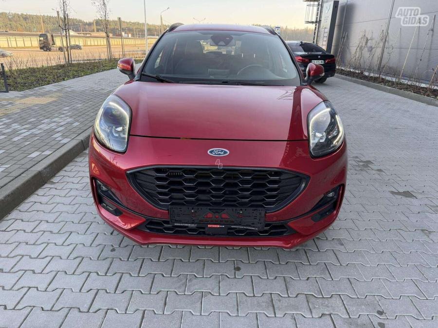 Red Ford Puma 2020 in Vilnius, with an engine capacity of 1.00 L and mileage of 103 thousand km for 12950 €, photo 3 on AUTOMOTO.COM.LV