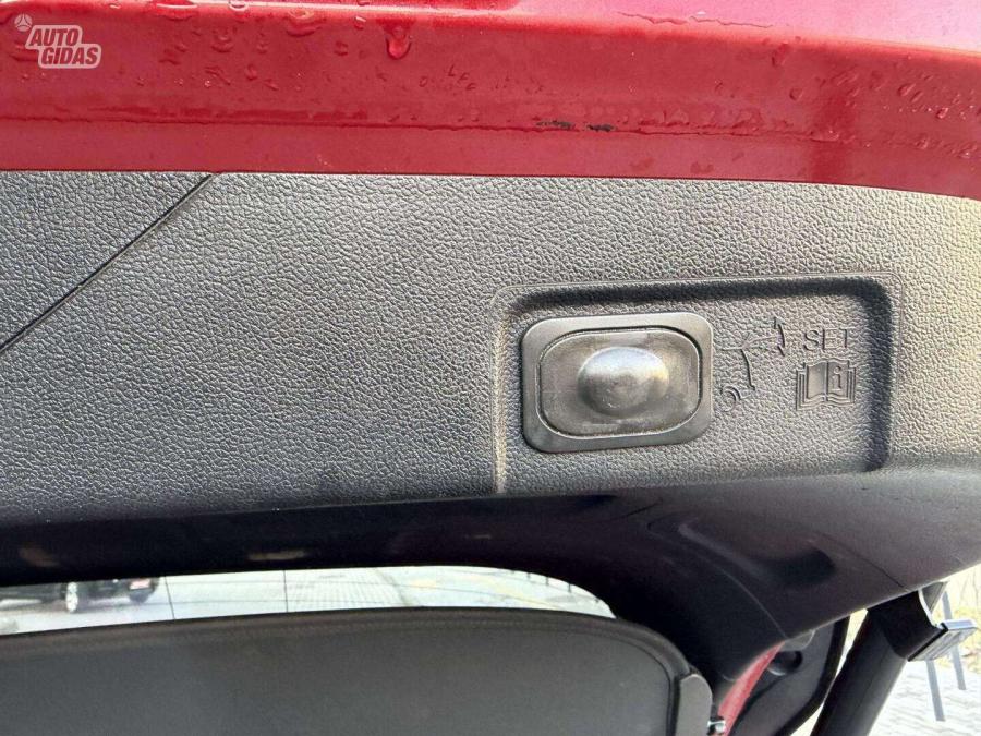 Red Ford Puma 2020 in Vilnius, with an engine capacity of 1.00 L and mileage of 103 thousand km for 12950 €, photo 14 on AUTOMOTO.COM.LV