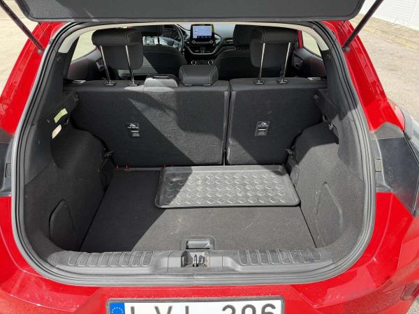 Red Ford Puma 2021 in Klaipeda, with an engine capacity of 1.00 L and mileage of 114 thousand km for 15500 €, photo 5 on AUTOMOTO.COM.LV