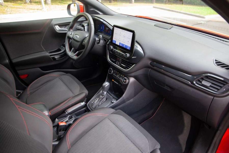 Sarkans Ford Puma 2021 Viļņa, ar dzinēja tilpumu 1.00 L un nobraukumu 78 tūkst. km par 14200 €, foto 16 vietnē AUTOMOTO.COM.LV