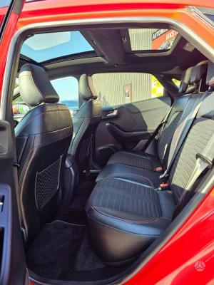 Red Ford Puma 2020 in Siauliai, with an engine capacity of 1.00 L and mileage of 113 thousand km for 11950 €, photo 22 on AUTOMOTO.COM.LV