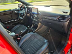 Sarkans Ford Puma 2020 Šauļi, ar dzinēja tilpumu 1.00 L un nobraukumu 113 tūkst. km par 11950 €, foto 38 vietnē AUTOMOTO.COM.LV
