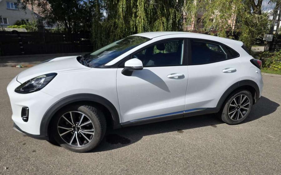 White Ford Puma 2020 in Vilnius, with an engine capacity of 1.00 L and mileage of 56 thousand km for 12500 €, photo 3 on AUTOMOTO.COM.LV