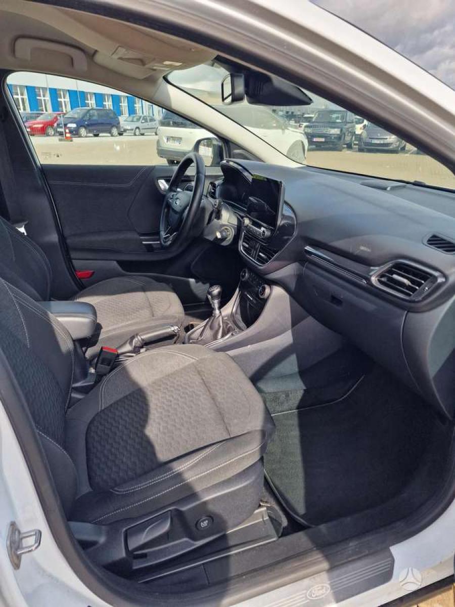 White Ford Puma 2020 in Taurage, with an engine capacity of 1.50 L and mileage of 242 thousand km for 8750 €, photo 16 on AUTOMOTO.COM.LV