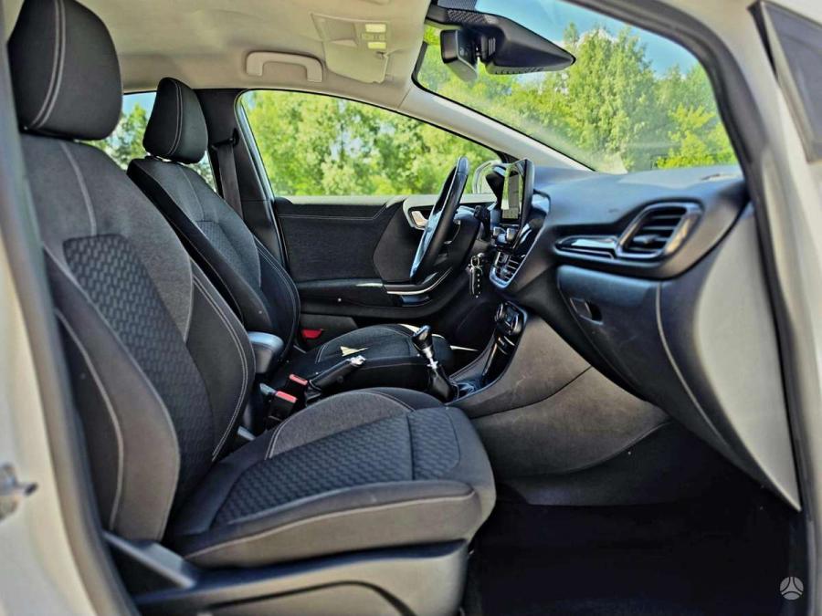 White Ford Puma 2022 in Taurage, with an engine capacity of 1.00 L and mileage of 73 thousand km for 8900 €, photo 22 on AUTOMOTO.COM.LV