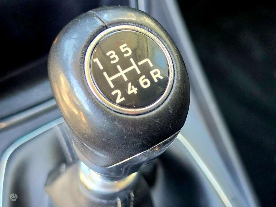 White Ford Puma 2022 in Taurage, with an engine capacity of 1.00 L and mileage of 73 thousand km for 8900 €, photo 30 on AUTOMOTO.COM.LV